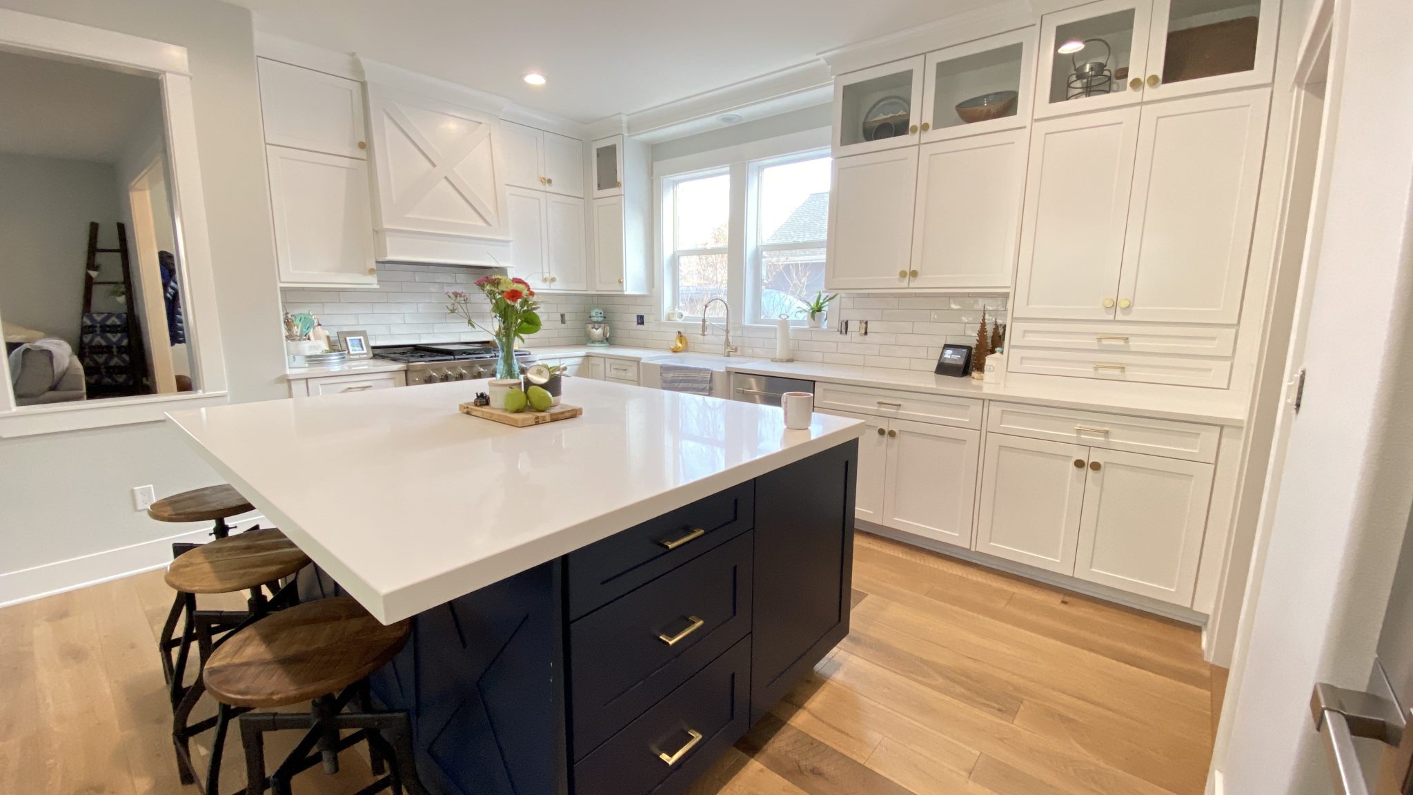 Hampton Hill Cabinets and Design – CABINET DESIGN THAT FITS YOUR LIFESTYLE